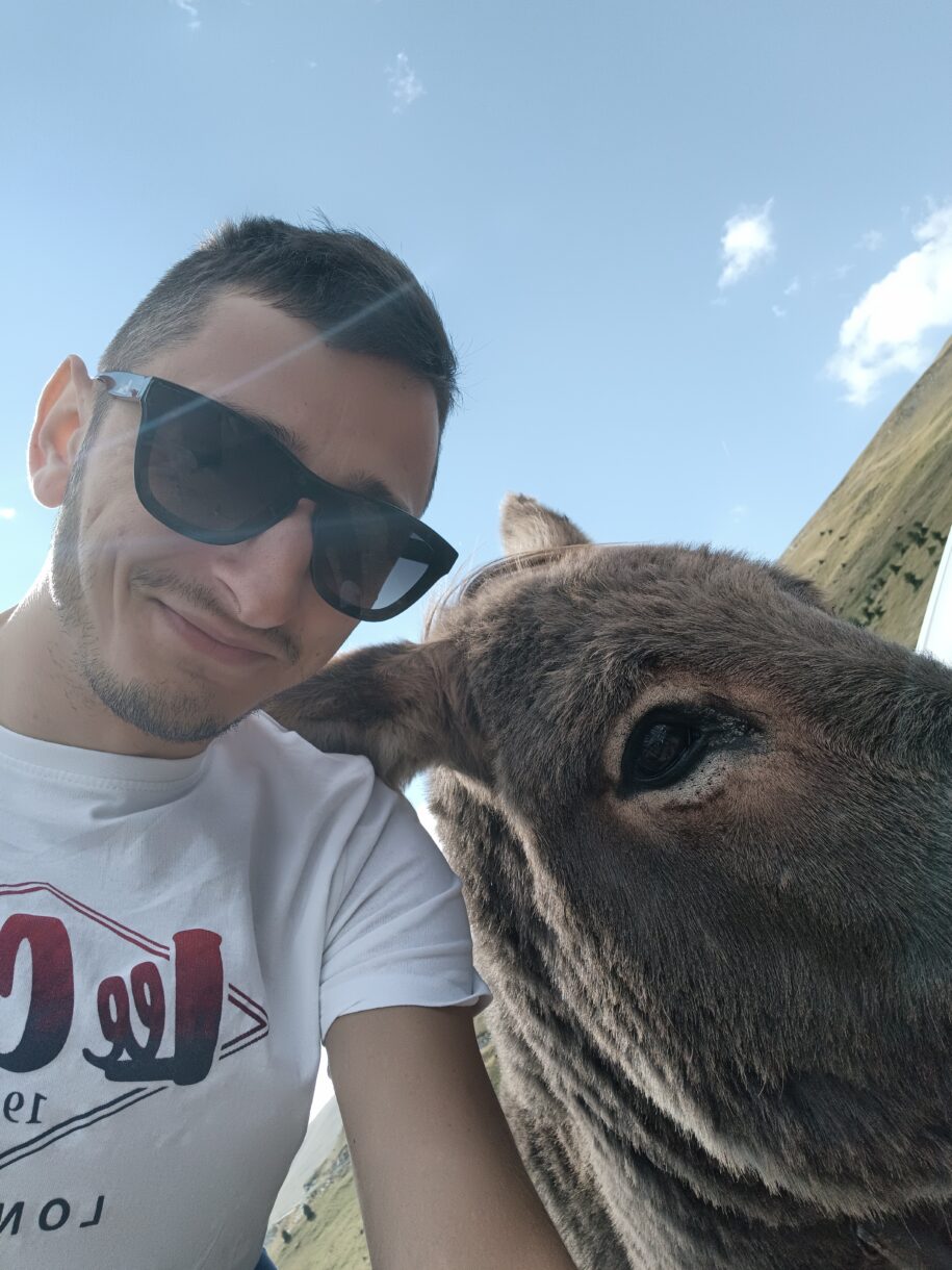 Meet the Team: Cezar Andrei Vilea - smrtPhone